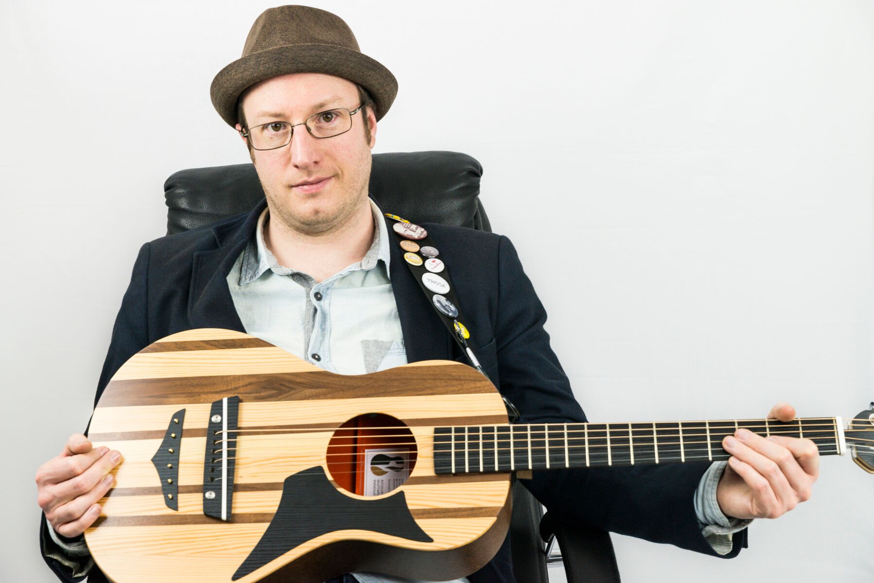 Phil Cooper on Crowded House – At The Barrier