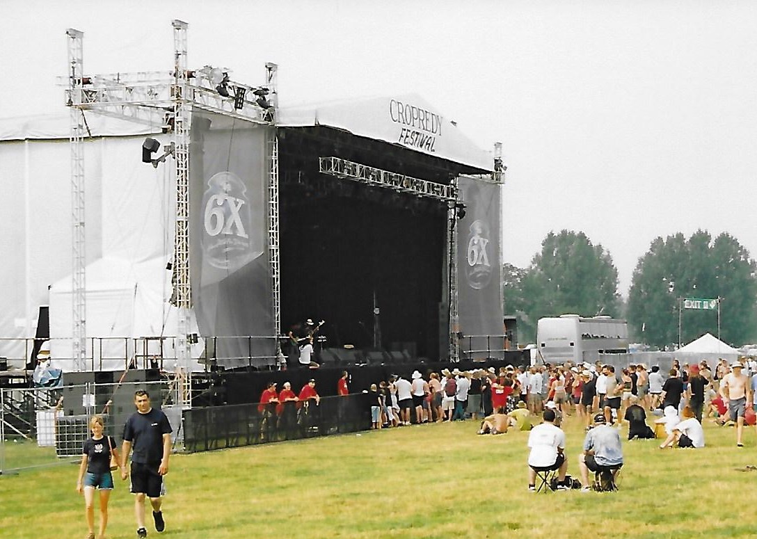 Time Tunnel: The At The Barrier Cropredy Gallery – At The Barrier
