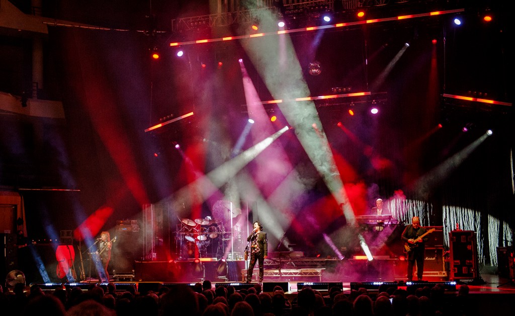 Marillion 2025 UKTour : News : At The Barrier