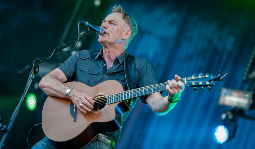 Martyn Joseph - the Cropredy Interview : At The Barrier