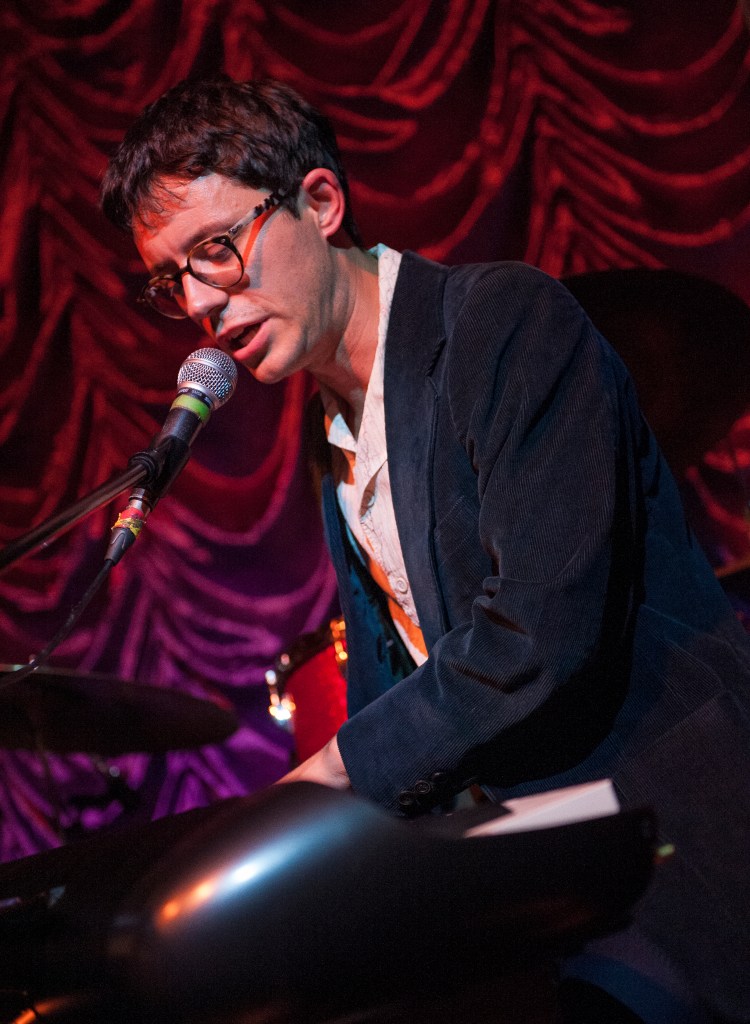 Barbara, The Harriets - Gullivers, Manchester: Live Review : At The Barrier