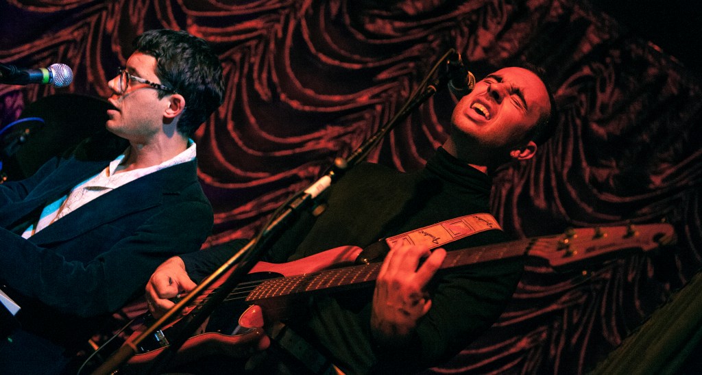 Barbara, The Harriets - Gullivers, Manchester: Live Review : At The Barrier