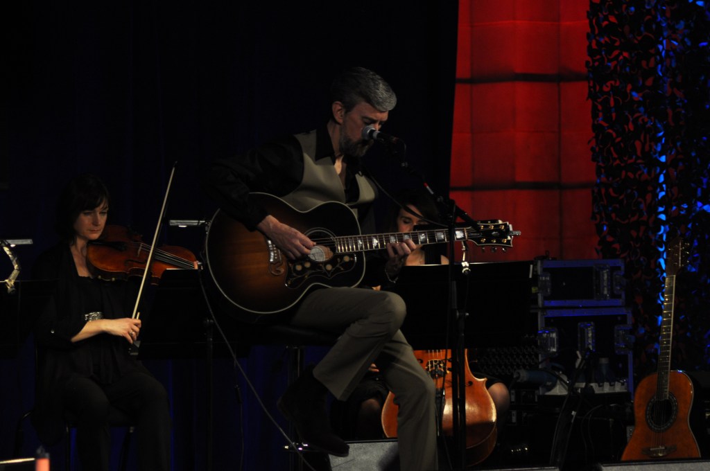 James-Grant-The-Hallelujah-Strings-Live-Review