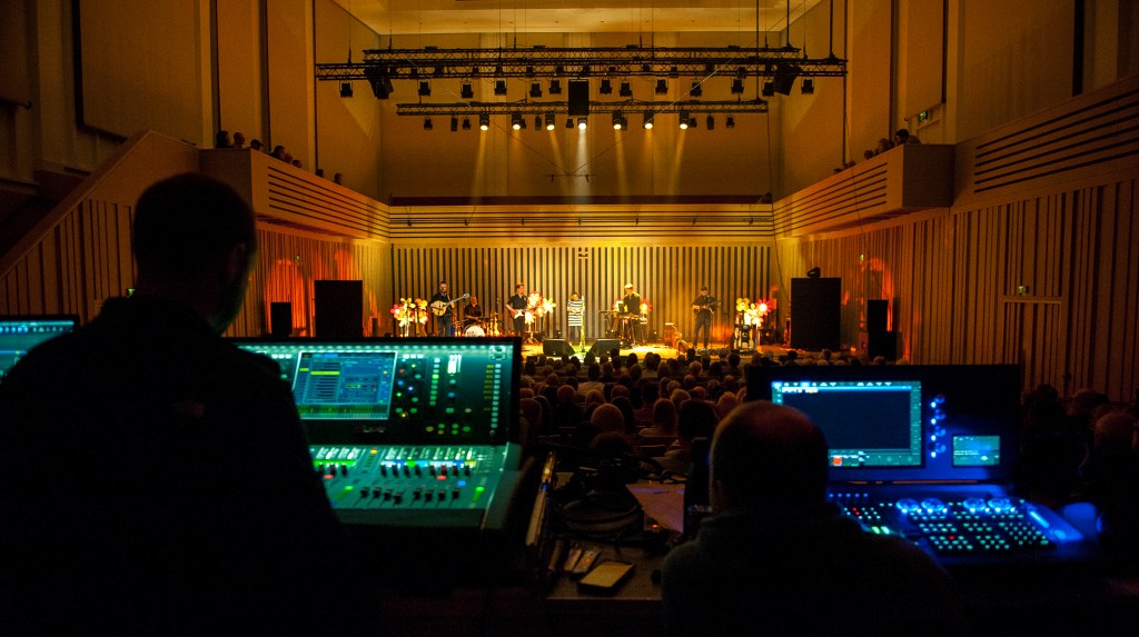 Kate Rusby - Stoller Hall, Manchester: Live Review : At The Barrier