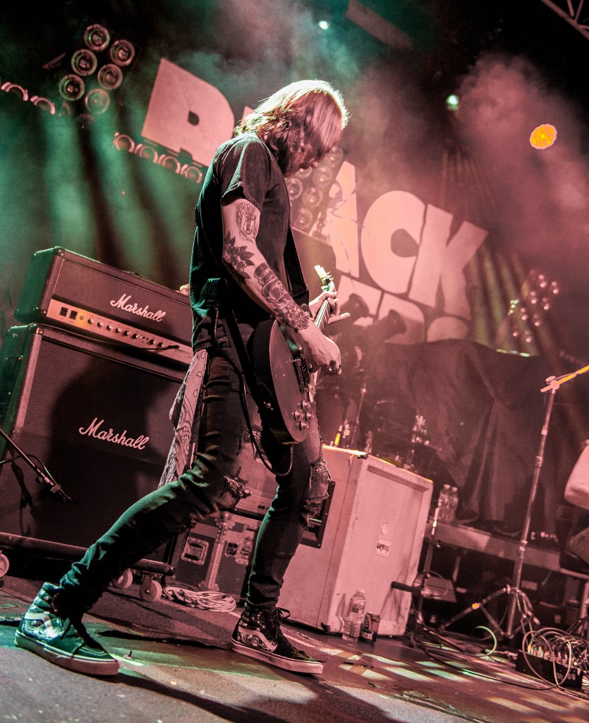 Airbourne, Black Spiders - Manchester Academy: Live Review : At The Barrier