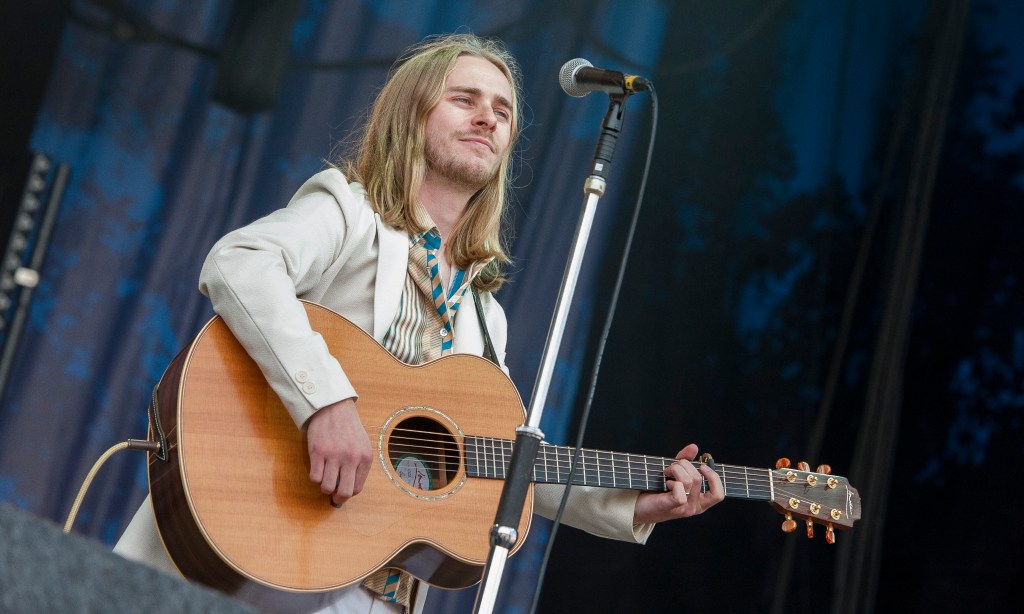 Joshua Burnell - Farewell Farewell: New song/Tour news : At The Barrier