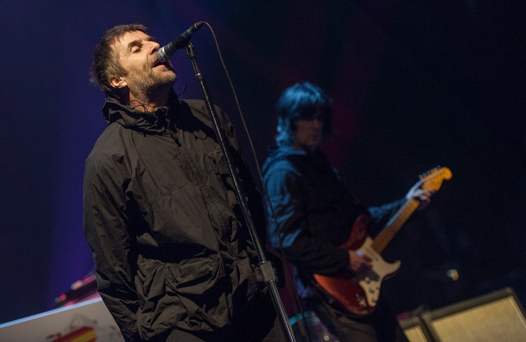 Liam Gallagher & John Squire w/ Jake Bugg / Dillon Squire - Manchester ...