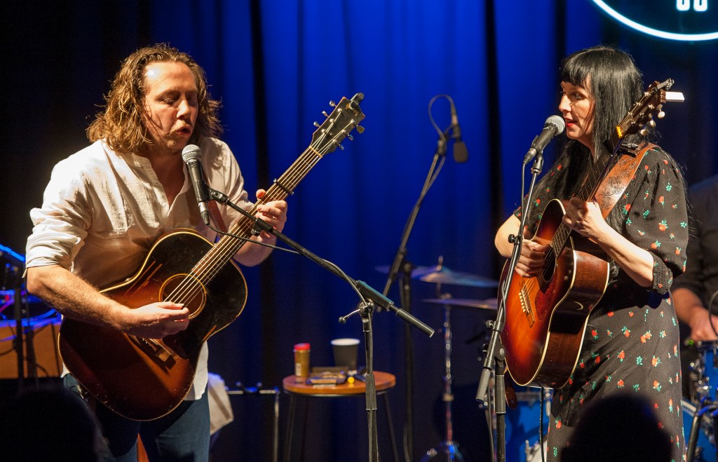 Hannah Sanders & Ben Savage - The Met, Bury: Live Review : At The Barrier