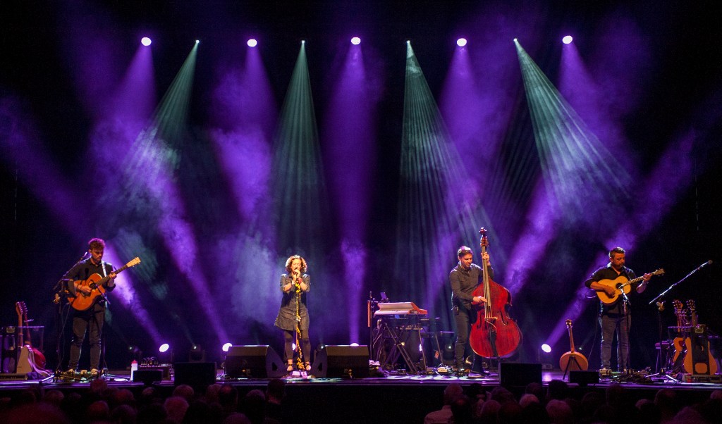 Kate Rusby - Victoria Theatre, Halifax: Live! : At The Barrier