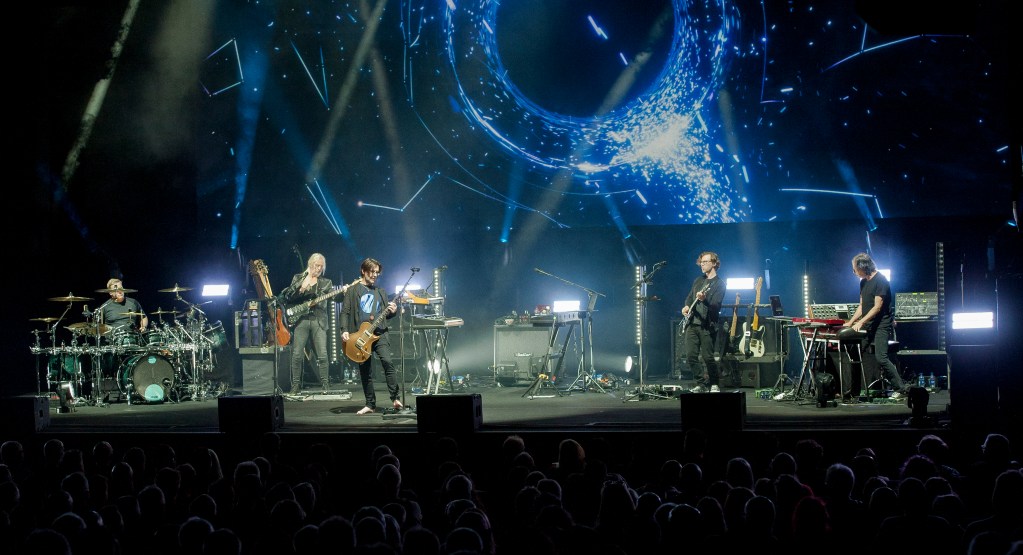 Steven Wilson - The Lowry, Salford Quays: Live! : At The Barrier