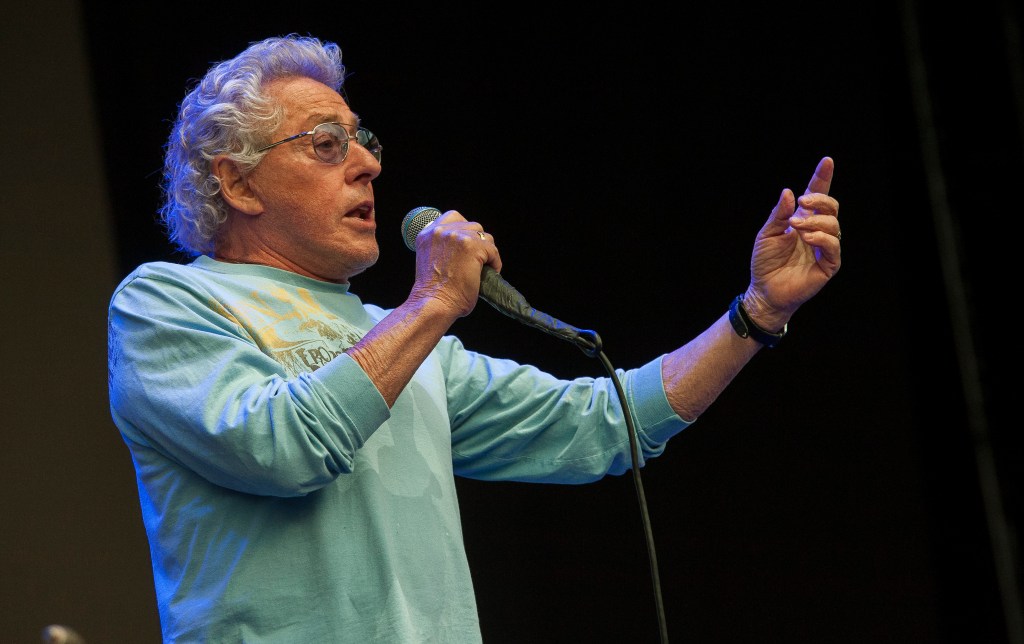 Roger Daltrey - Piece Hall, Halifax: Live Review : At The Barrier