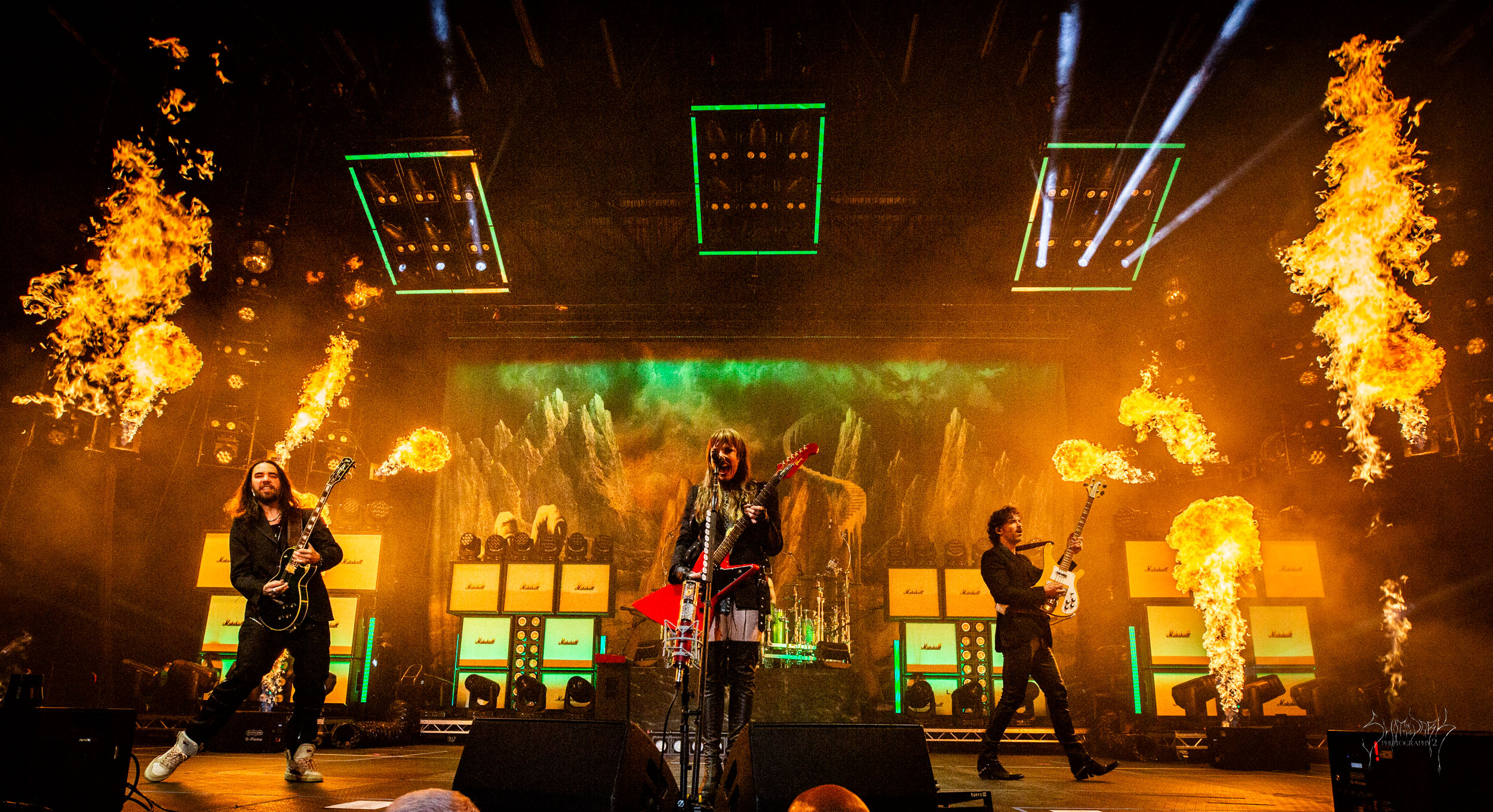 Halestorm w/ Bloodywood, Kelsy Karter & The Heroines - BP Pulse Live ...