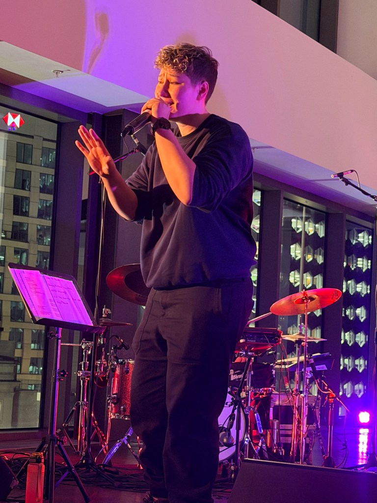 Dan Whitehouse: End of Year Review Symphony Hall, Birmingham: Live Review : At The Barrier