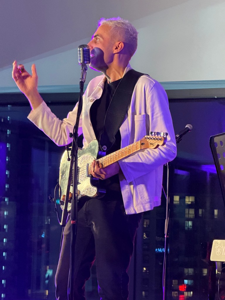 Dan Whitehouse: End of Year Review Symphony Hall, Birmingham: Live ...