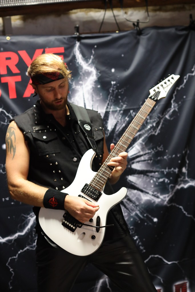 Nerve Star - White Hot: Album + chat : At The Barrier