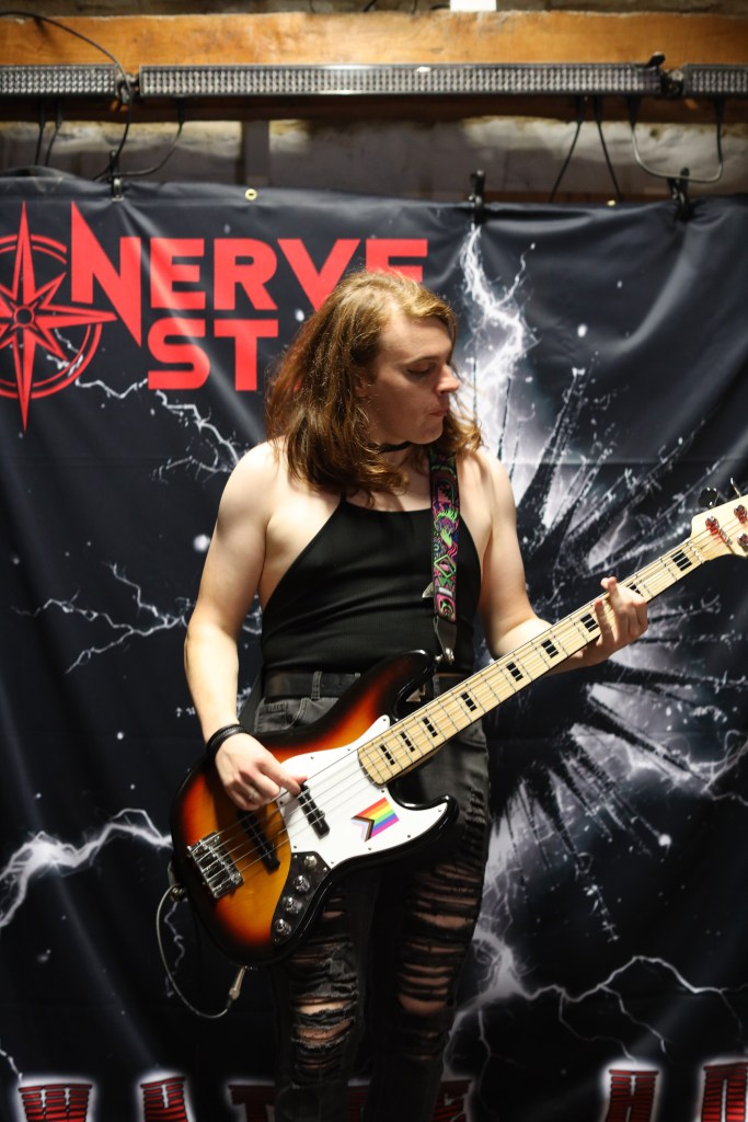 Nerve Star - White Hot: Album + chat : At The Barrier