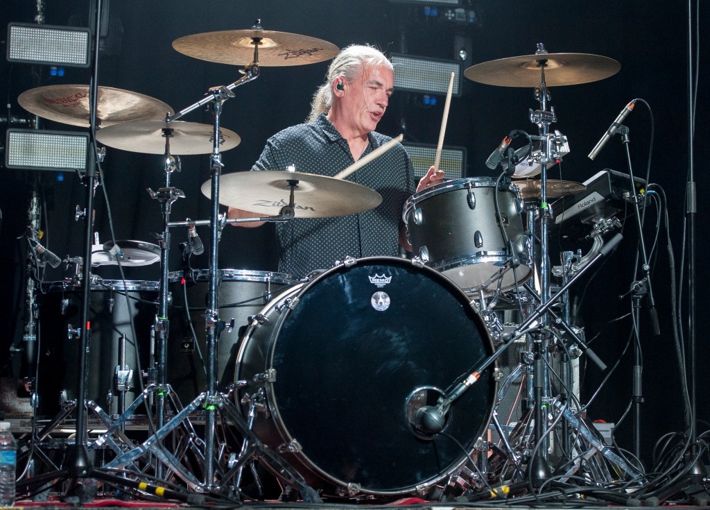 Peter Hook & The Light, 76//26//50 - Manchester Academy: Live Review ...